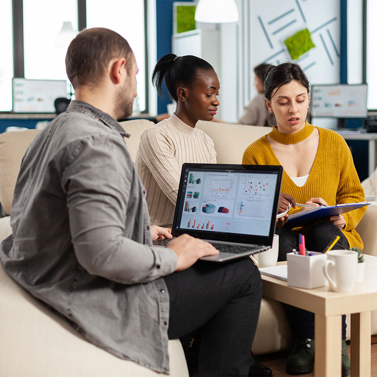 HireFox – Staffing Agency